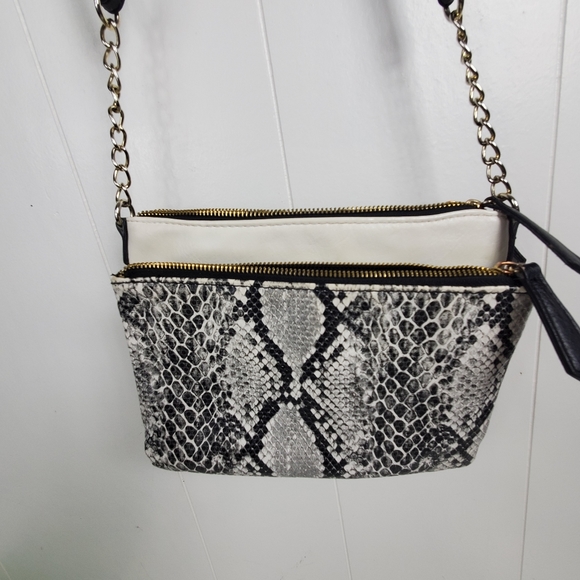 Mossimo Supply Co. | Bags | Mossimo 3 Compartment Purse With Animal ...